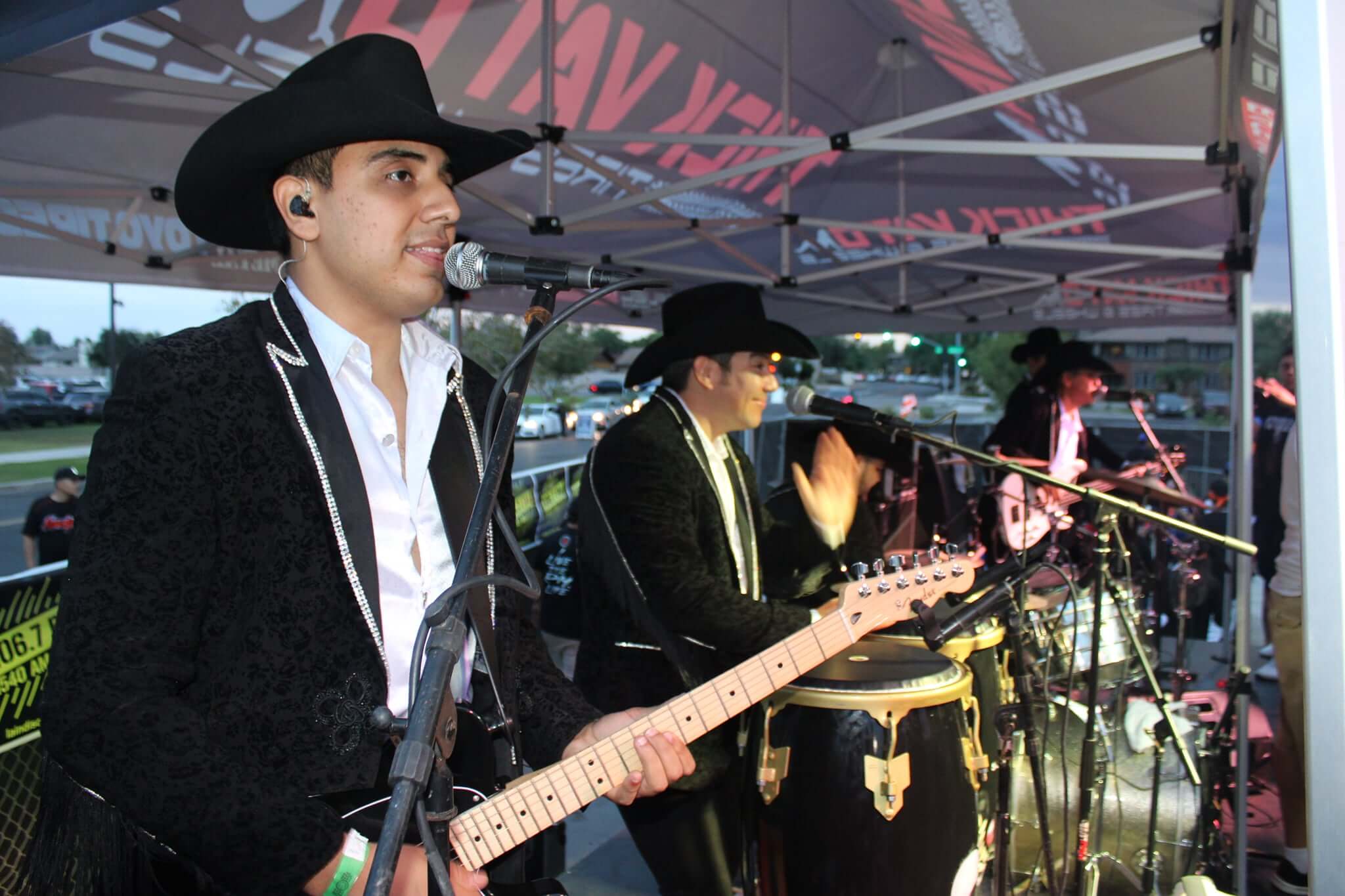 Join La Fiesta | Mexican Baseball Fiesta